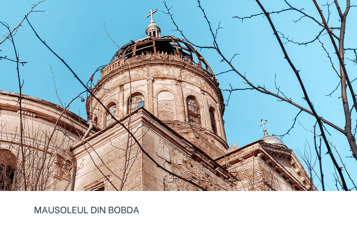 Biserica din Bobda: o bijuterie arhitecturală în ruină - Blogu' lu' Andra